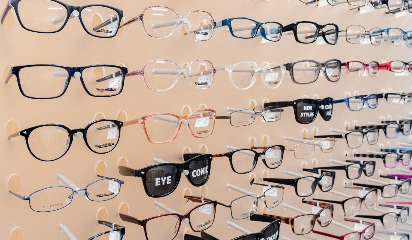 Eye Doctor in Mooresville, IN | 466 S. Indiana Street | Dr. Tavel